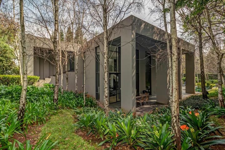 Houghton Luxury Villa - Johannesburg