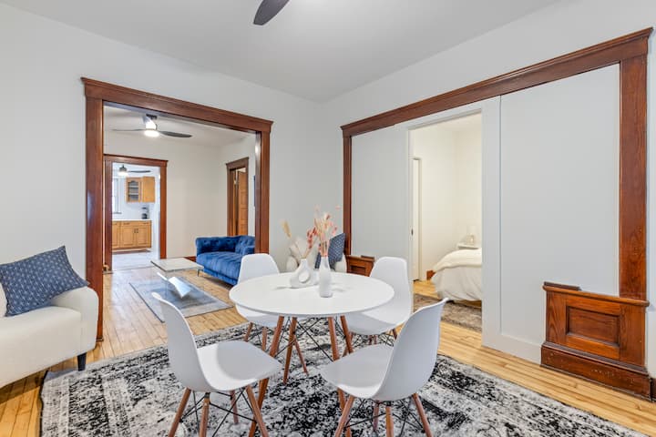 2-bed Duplex + Sauna Near Metro Hospital - Cleveland, OH