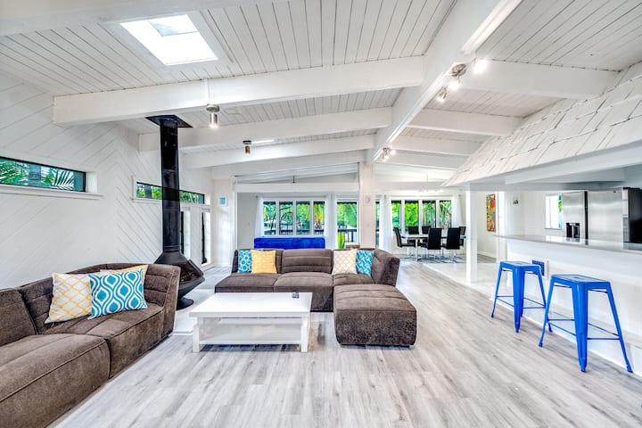 Waterfront Las Olas Isles House - Margate, FL