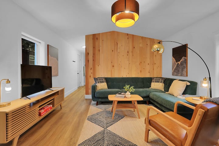 Sequoia - Modern Cabin At Cave Springs - Dunsmuir, CA
