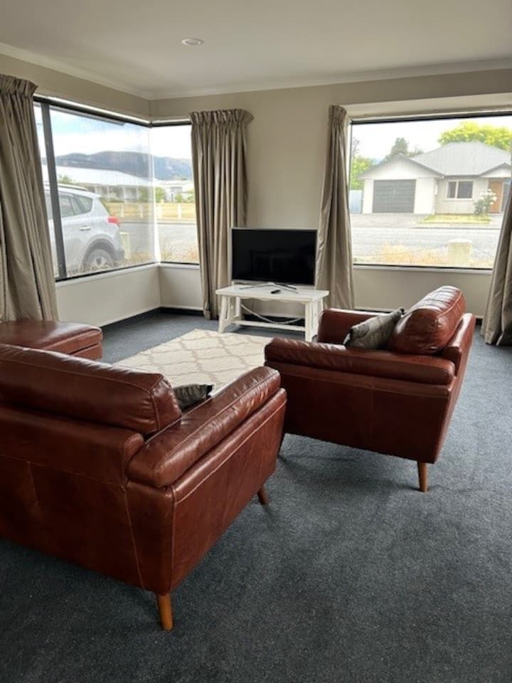 Modern House Close To Town - Waimate