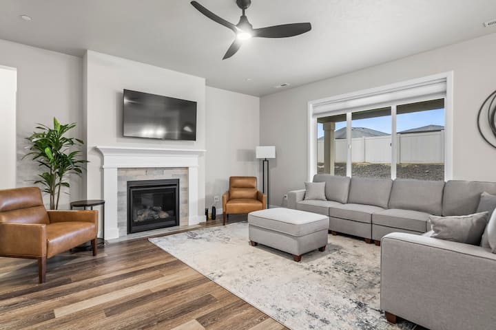 Sip & Stay, Trendy Wine Getaway - Richland, WA