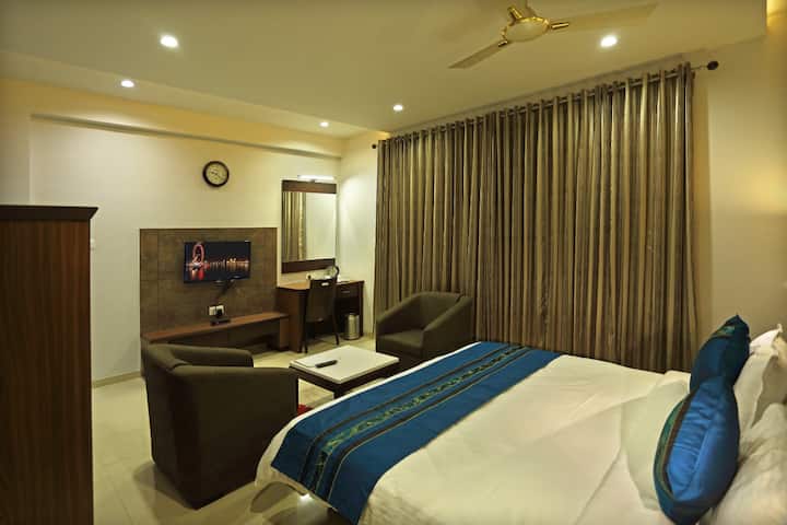 Standard Room - Adhyas Castle - Morbi