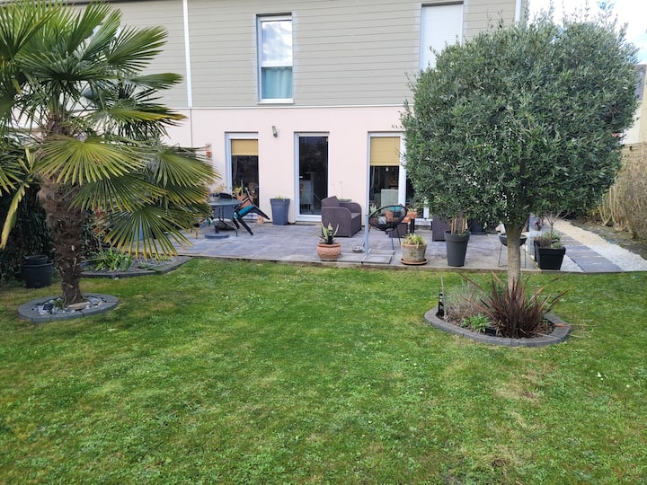 Maison Avec Jardin, 2 Chambres. - Luc-sur-Mer