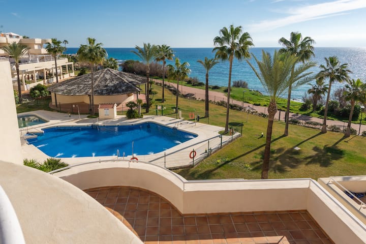 Right On The Beach - 4br Seaview - Estepona