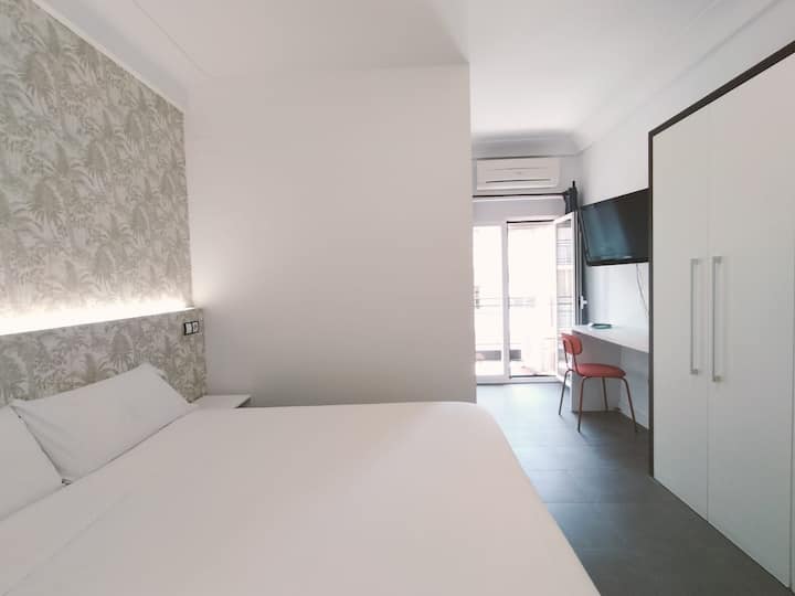 Hostal Gonzala By Gaiarooms - Hab Doble Con Balcón - Salamanca, Spain