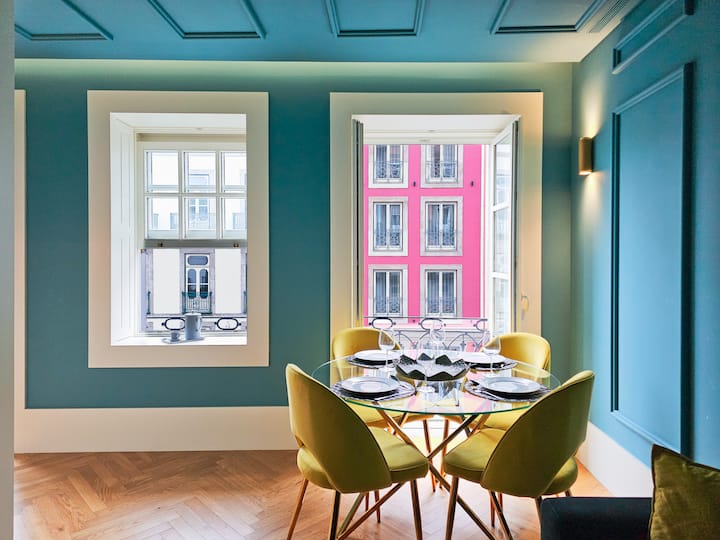 Design Award-winning Apartment In Ribeira - Porto