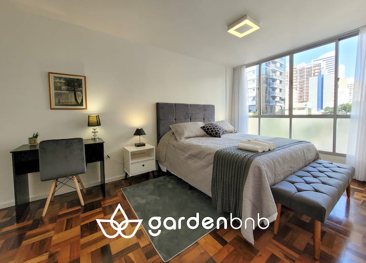 Conforto Para Família, Berço, Garagem, Prox. Batel - Curitiba