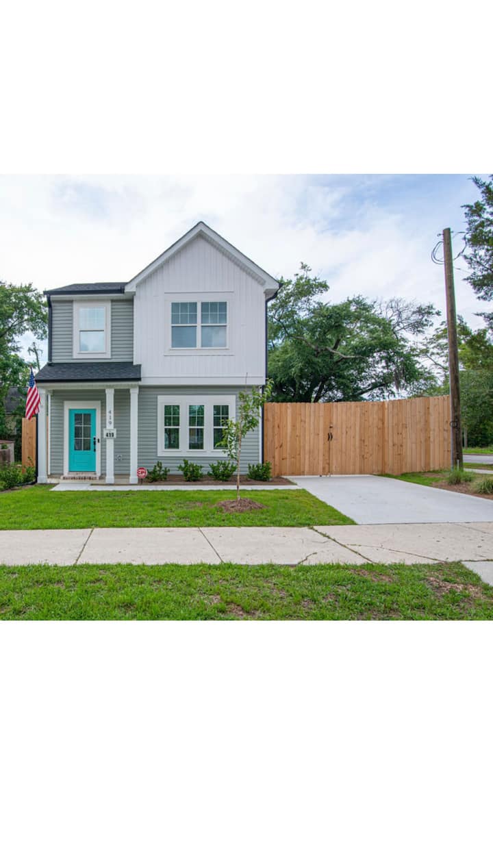 Downtown Wilmington 3 Beds, 2.5 Bath, 4-5 Parking - Wilmington, NC