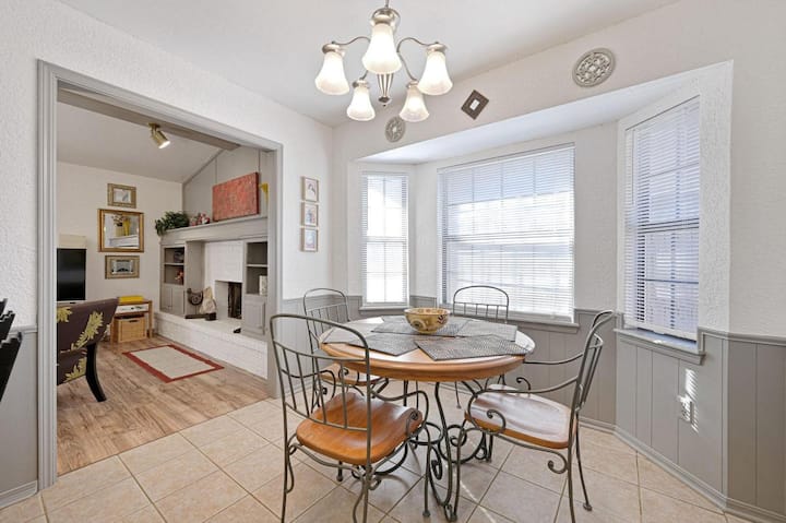 South Okc Home Near Airport - Oklahoma City, OK