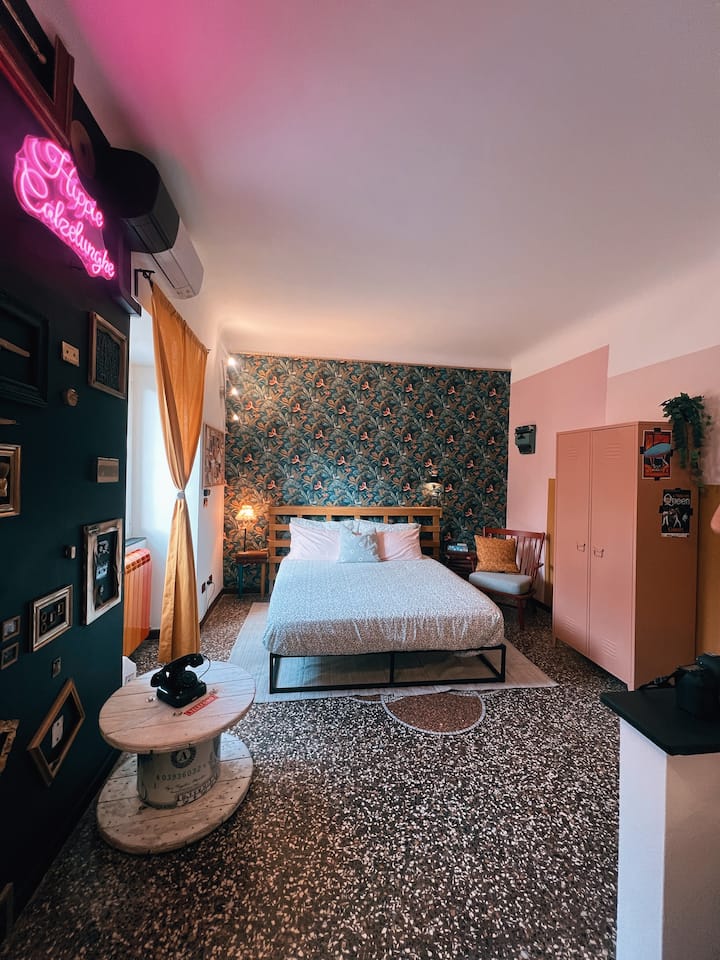 Hippie Calzelunghe - Genova