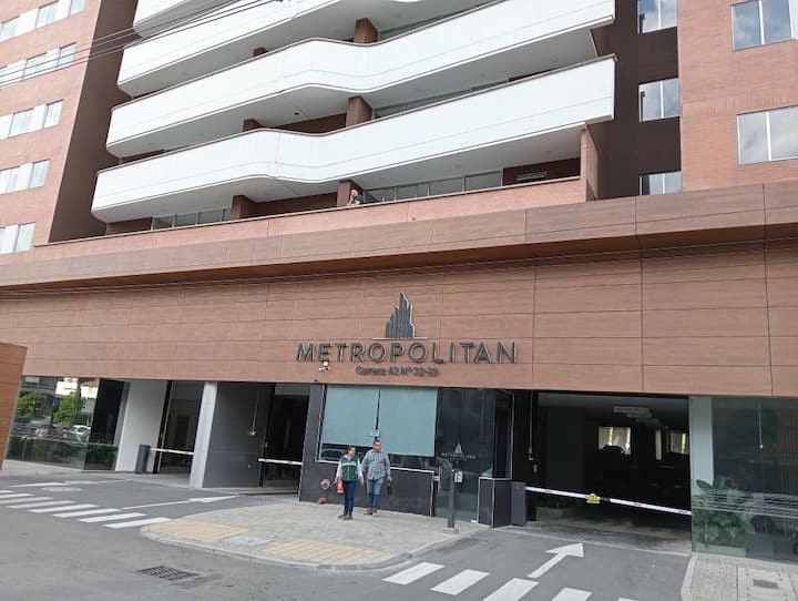Edificio Metropolitan T1 Ap 1135 - Medellín