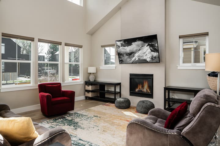 Southbridge Cottage: Cozy And Modern Home (New) - Bozeman