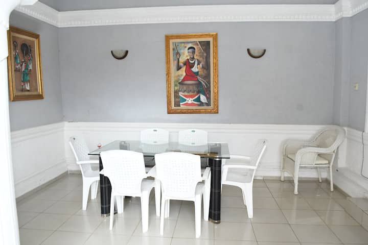 Votre Chambre De Bien-être. - Bujumbura