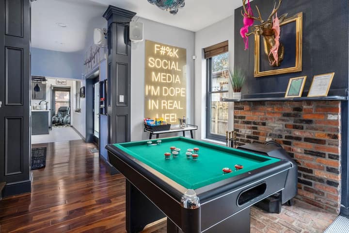 Short North Clubhouse W/hot Tub! Free Parking! - Columbus, OH