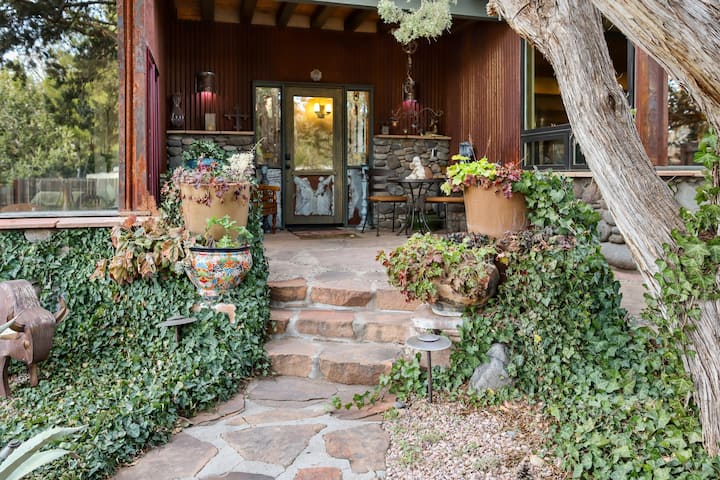 Sedona House @ Matterhorn Inn - Sedona, AZ