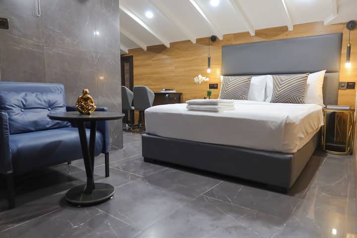 New Compact Studio Apt/wifi @Somerset/orchard Area - Singapur