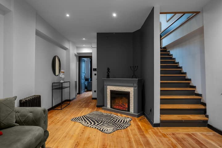 Designed 2br Rooftop Duplex W/ Private Terrace - Turkey