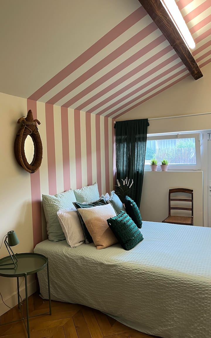 Chambre Et Salle De Douche - Montpellier