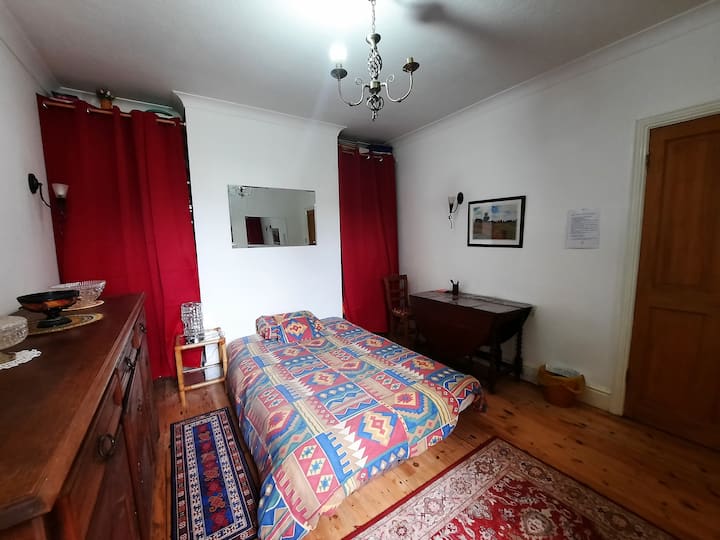 Large, Quiet Room In Bournemouth - 본머스