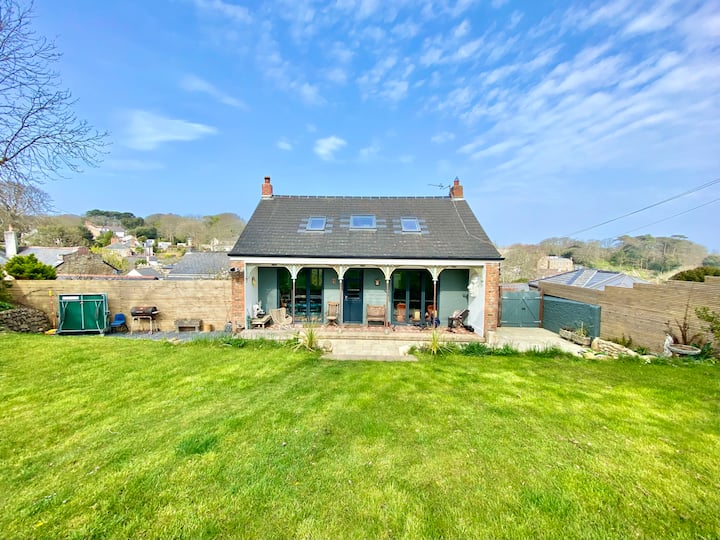 Villa With Sauna, Views And Large Garden - Perranporth