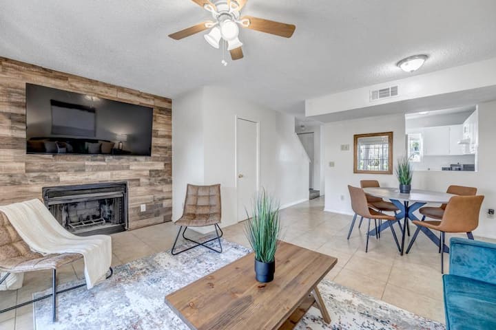 Spacious 2br Condo Downtown Historic Springfield - Jacksonville, FL