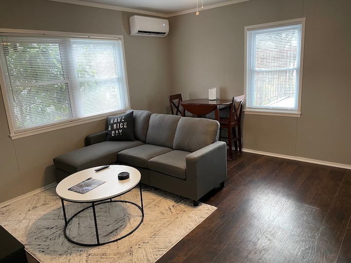 Modern 1br Duplex In Hillcrest, Little Rock - Little Rock, AR
