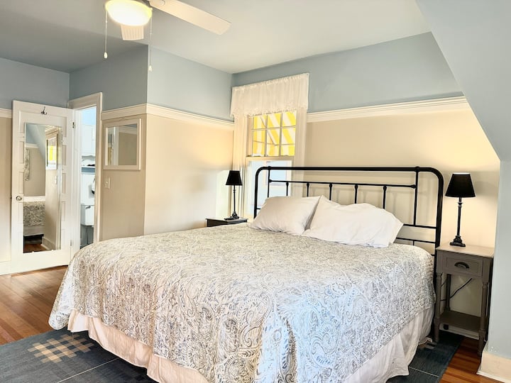 The Sun Island Room - Lafayette Inn Bar Harbor - Bar Harbor, ME