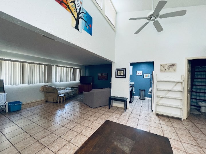Peaceful Br Close To Downtown! - Gainesville, FL