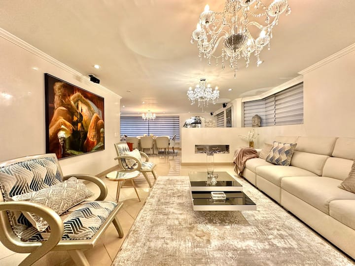 Apartamento Lujoso En Rosales - Bogota