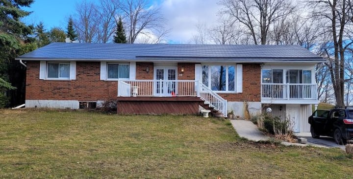 All The Comforts Of Home! - Sauble Beach