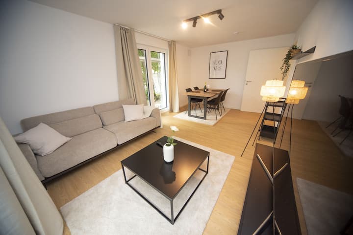 Big Terrace Central Two Room City Apartment - Bayreuth