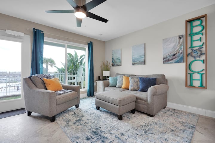 Ocean Front Beach Den -Near Mayo - Atlantic Beach, FL