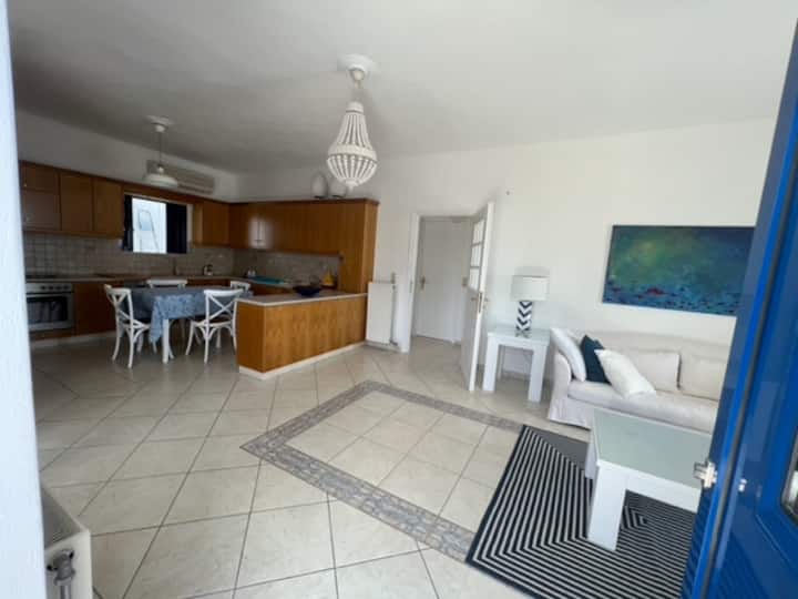 Villa Victoria Apartment - Alónnisos