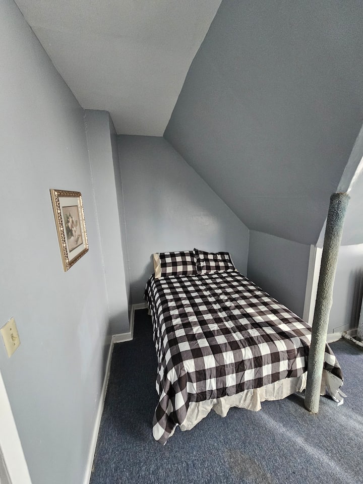 #4. Room 4 Of 4 W/ Ac - New Rochelle, NY