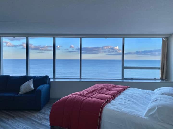 Rare Find! Amazing Ocean Front Boardwalk Studio - Atlantic City, NJ