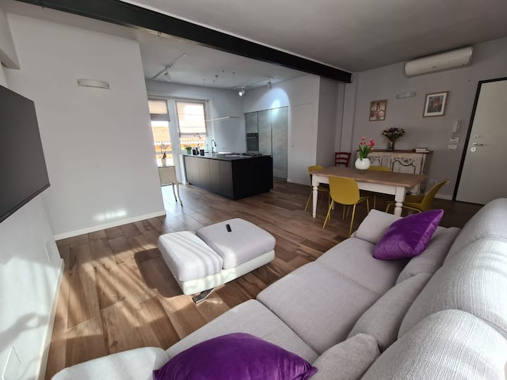 Cuore Di Alba Charming Apartment - 阿爾巴
