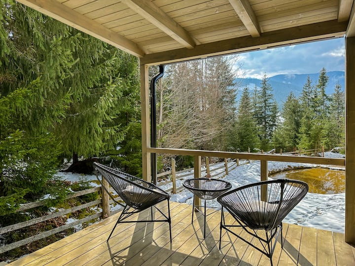 Лісовий котедж Woodland - Ukraine