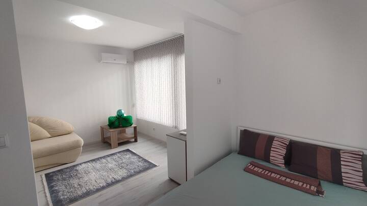 Cozy 1-bedroom Top-floor Apartment “Tommy” - Pomorie