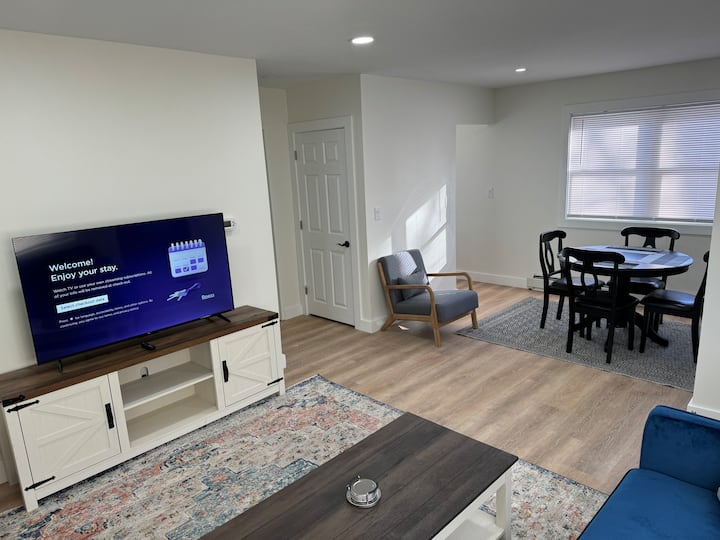 Gardiner New Renovated - 1 Bedroom - Gardiner, ME