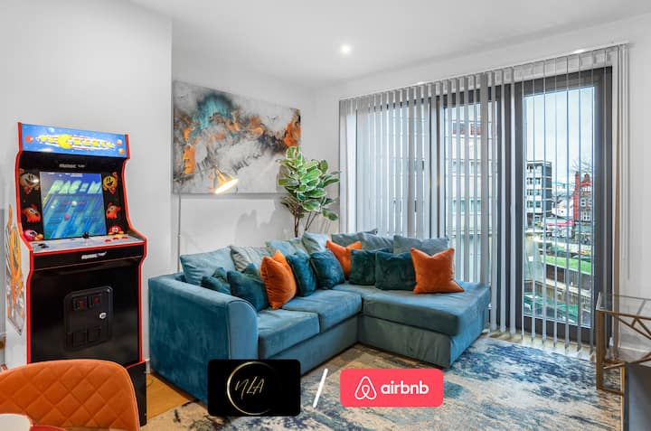 Modern City Centre 2br Apt | Sleeps 6 | Netflix - Birmingham