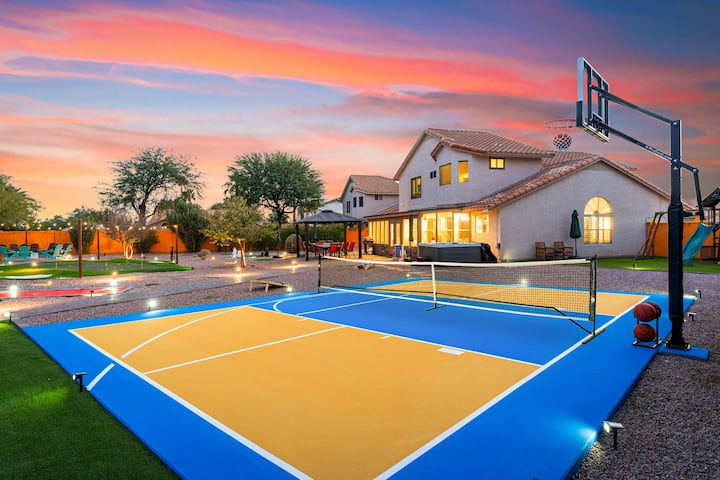 Huge Scottsdale Resort | Pickleball, Bowling, Pool - Arizona