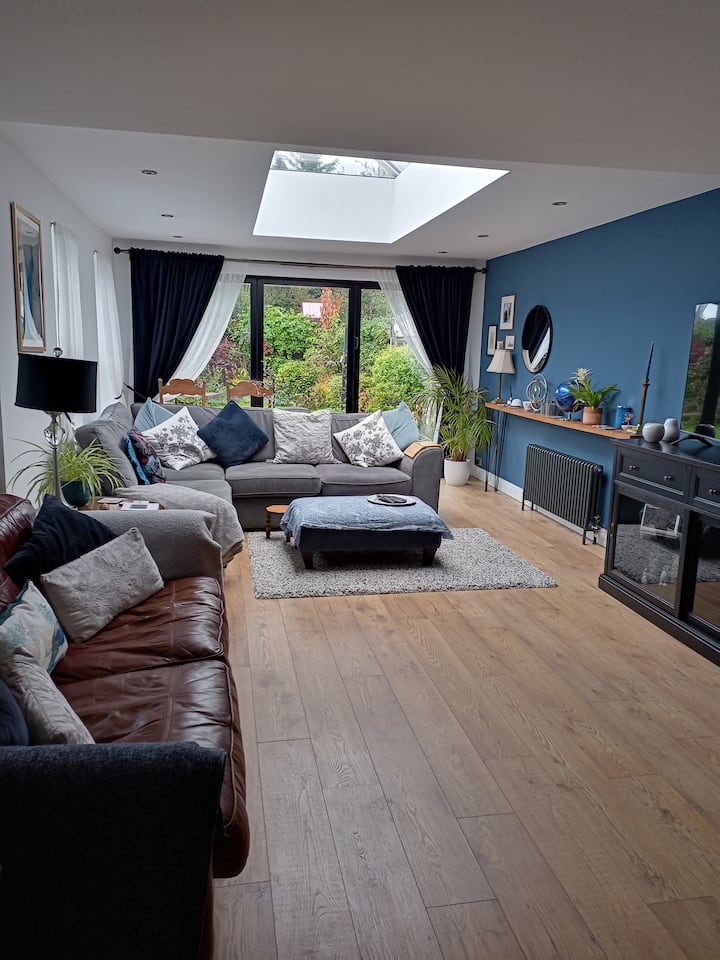 Camelot Two Bedroom Bungalow Private Back Garden - Derbyshire