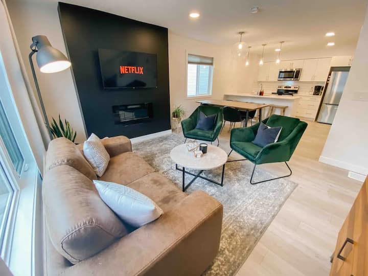 The Folpes • Free Parking • 2bd Home • Ac • 1gbps - Edmonton