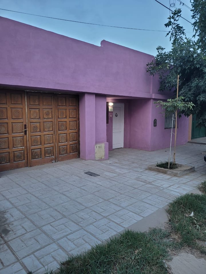 "La Violeta" Casa Con Jardín - San Pedro
