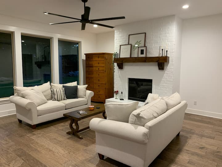 John And Teresa's Country House - Waxahachie, TX