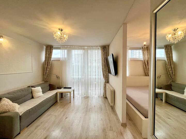 Very Close To Onz Roundabout, Comfortable Big Bed - Warsaw