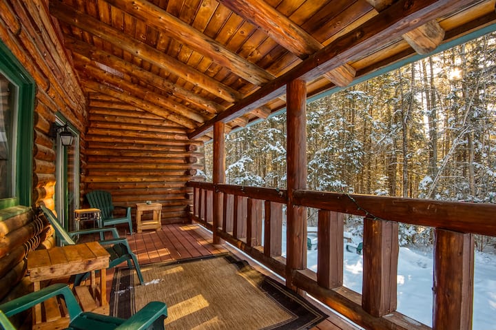 Family-focused Cozy Secluded Cabin | Pet-friendly - Bethlehem, NH