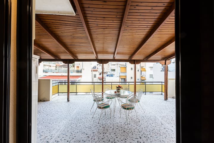 Lovely One Bedroom Apt With Patio - Athens