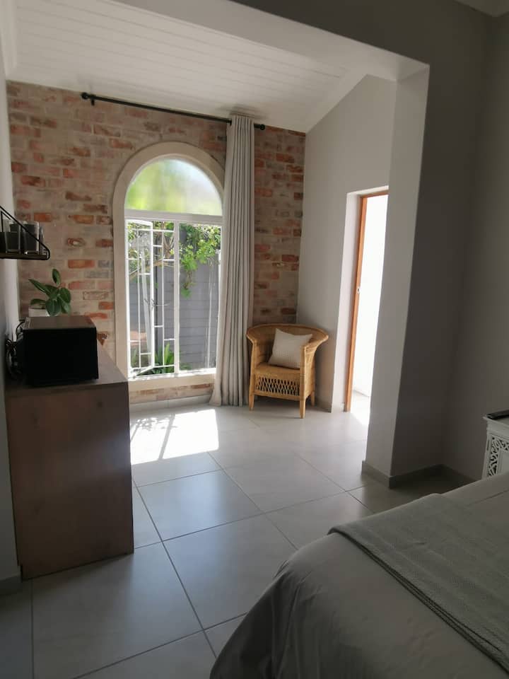 Stay@opstal - Die Wilgers, No Loadshedding - Pretoria, South Africa